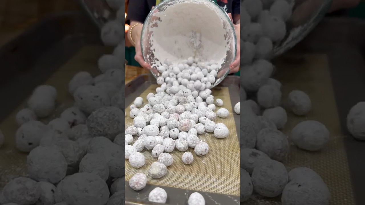 🌟YOU NEED THESE CRANBERRIES IMMEDIATELY! 🌟 #shorts #holidayrecipe #easyrecipe #cranberries