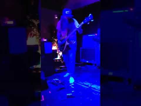 New CLOAKROOM song "Ester Wind"