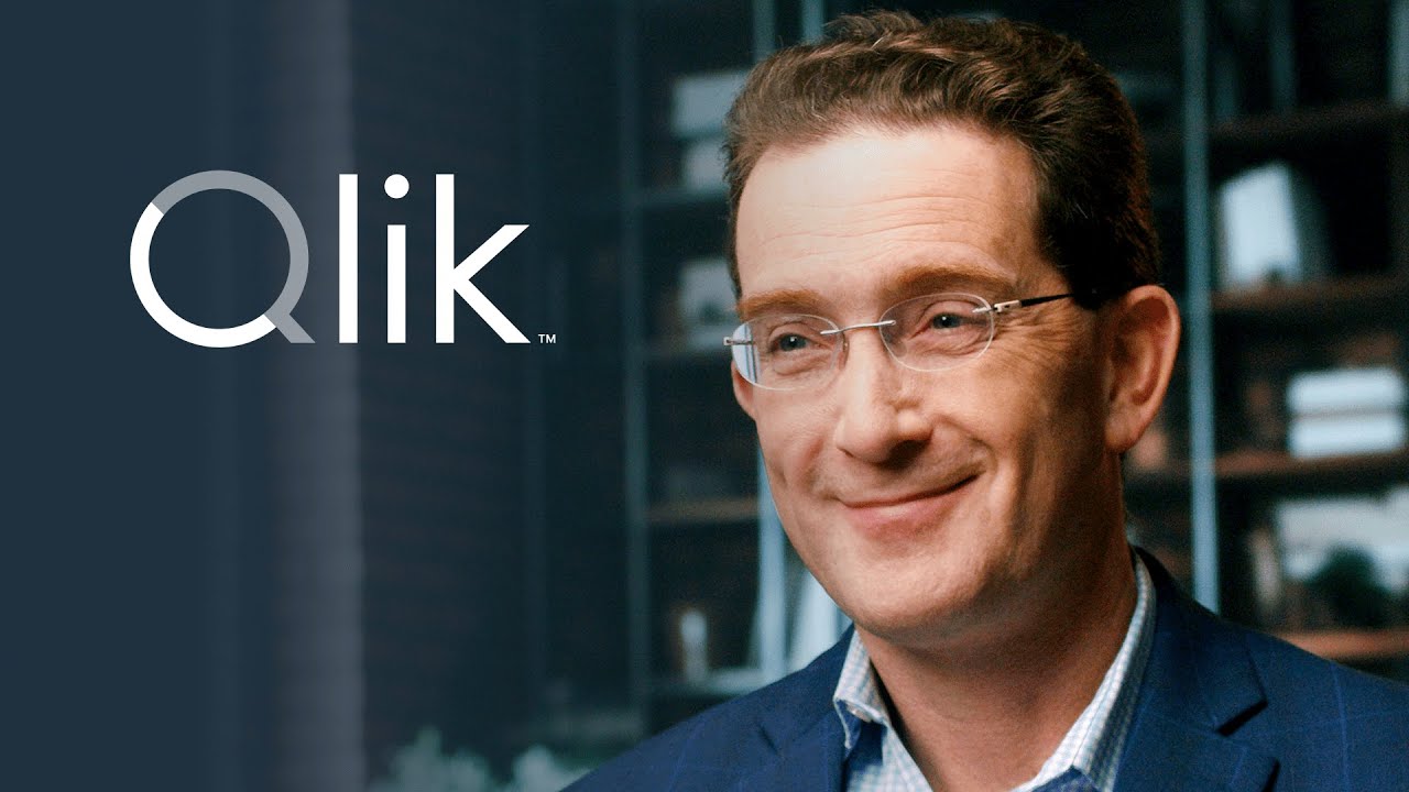 Qlik utilizes AWS Specialization Programs to demonstrate their commitment to AWS