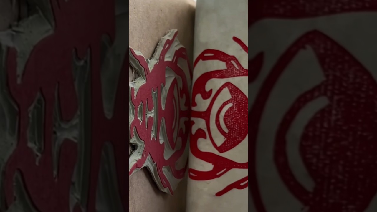 What’s your favorite insect? 🪲❤️ #linocut #satisfyingart #oddlysatisfying #printmaking