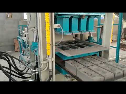 das tools 8 bricks cum 10 bricks machine.