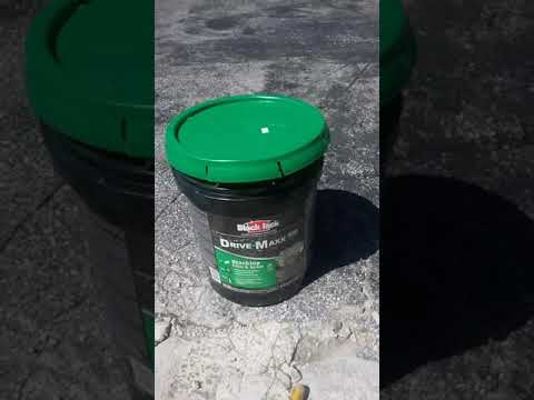 Review on Blacktop Max 500 asphalt sealer...Part1