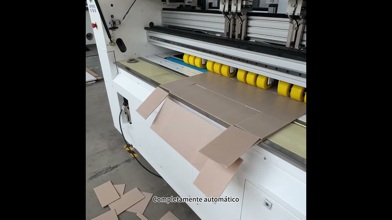 Máquina para fabricar cajas de cartón corrugado.Máquina para fabricar cajas personalizadas