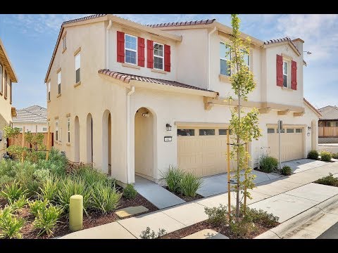 Attached Planned Unit Development For Sale in Tracy Ca - 1612 Glazzy Lane Tracy, Ca