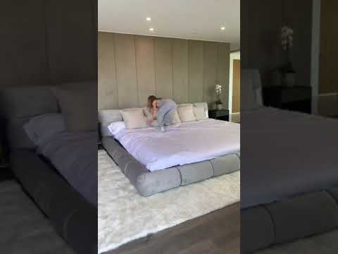 Taylor in David's Bed I Vlog Squad Moments #31