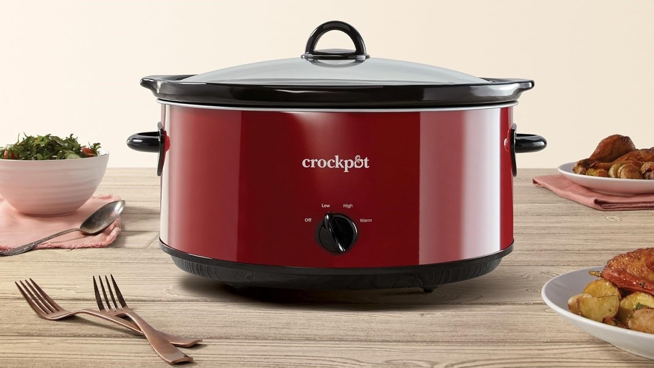 Crock-Pot 7-Quart Manual Slow Cooker – Effortless Family Meals Made Easy 🍲