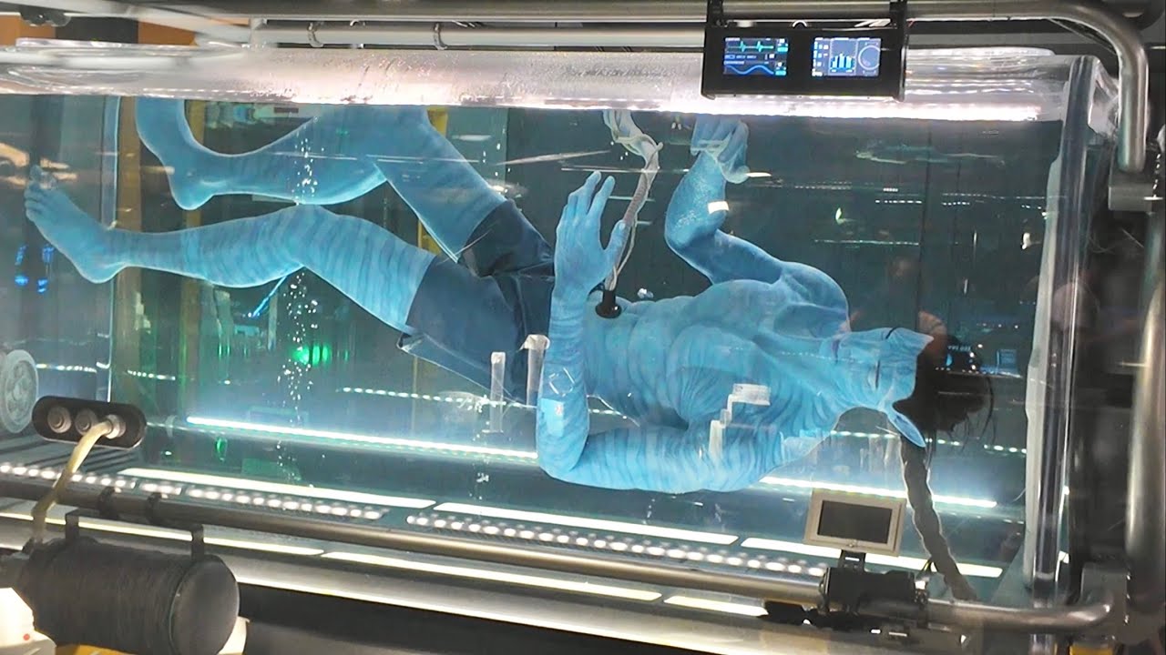 I Finally Watched AVATAR & Then Went To Pandora At Disney World - Flight Of Passage / Na’vi River