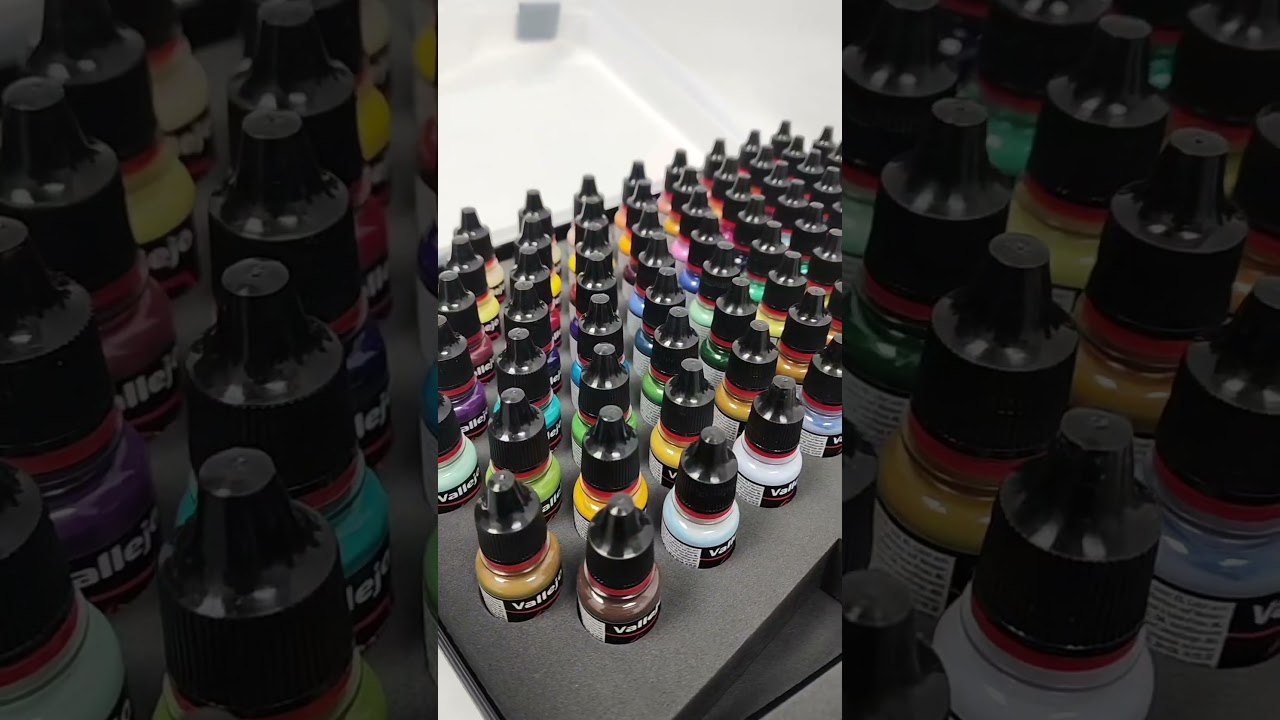 A quick peek at the Vallejo Game Color foundation case! #hobby #paint #fyp #miniaturepainting