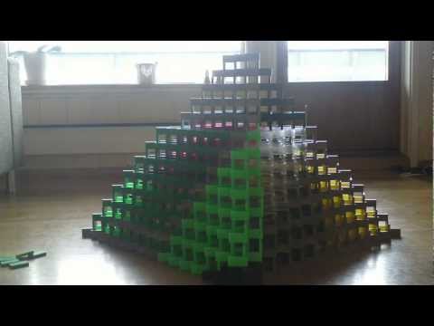 Domino Pyramide 15x14