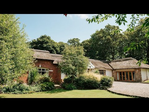 Spacious Group Accommodation - The Coach House Tour