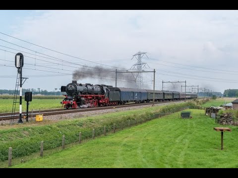 SSN 01 1075 met 8 rijtuigen in Niftrik 26 september 2021