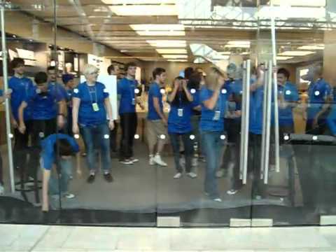 Apple iPhone 4 LAUNCH FIRST IN Westfields White City London