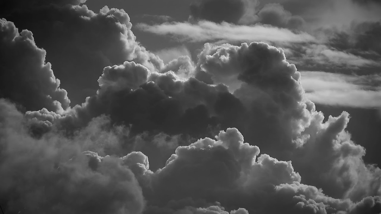 Black & White #clouds...