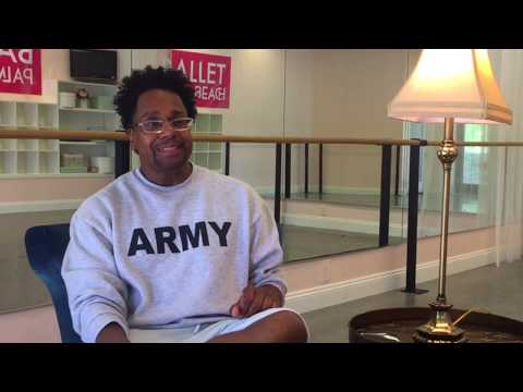 Video: Interview with Christopher Huggins-Behind the Scenes - Artelize.