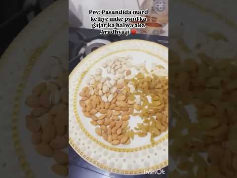 Pehli Baar Banaya Gajar ka Halwa 🫣 #gajarkahalwa #shorts #trendingshorts #viral