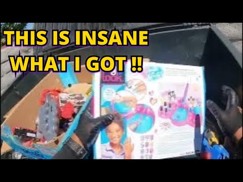 DUMPSTER DIVING - THIS IS INSANE WHAT I GOT IN THE DUMSPTERS.