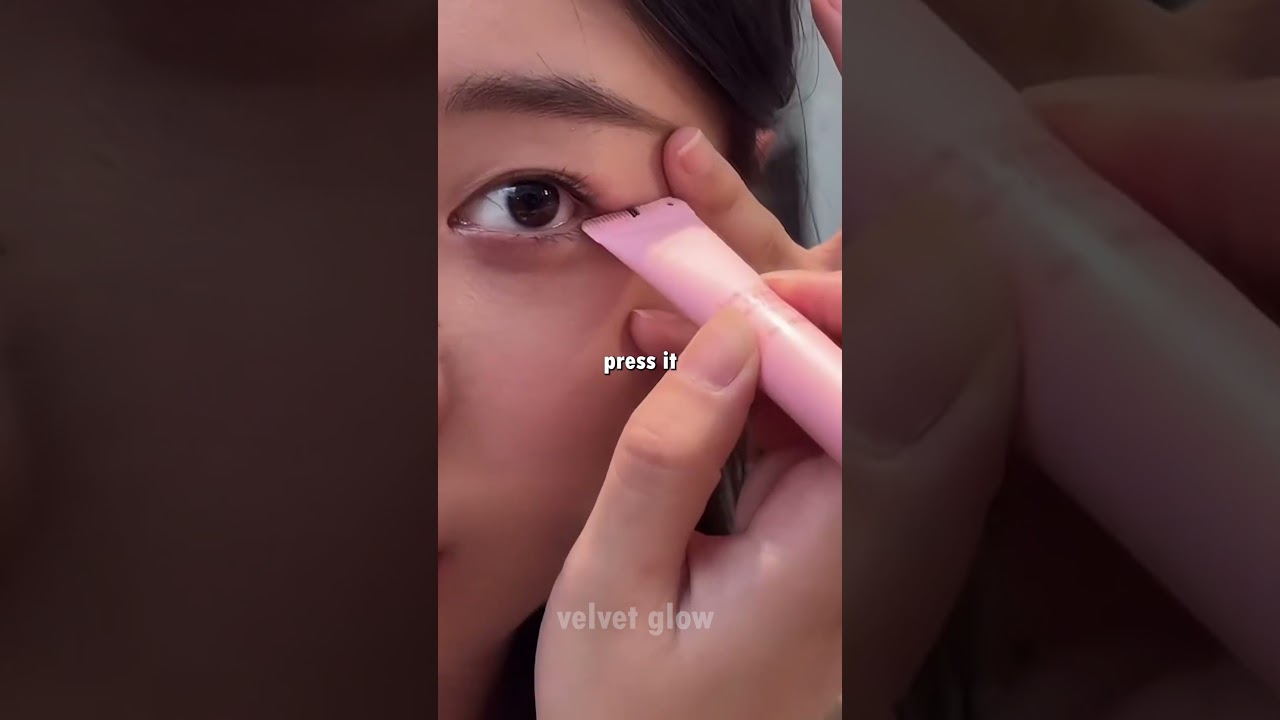 👁️ The Eyeliner Hack That Changed Her Life  Makeup Artist Secret!