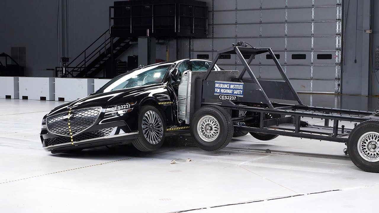 2023 Genesis Electrified G80 original side IIHS crash test