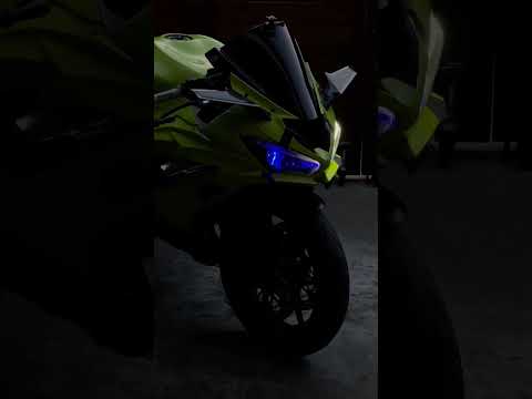 Kawasaki Zx6r custom headlights #motorcycle #yamaha #zx6r #kawasaki #r1 #r6 #zx10r #h2r