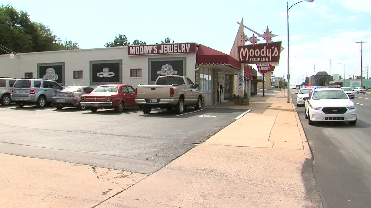 Moody's Jewelry Store Robbed