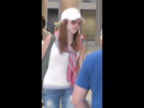 YOONA AIRPORT.mkv