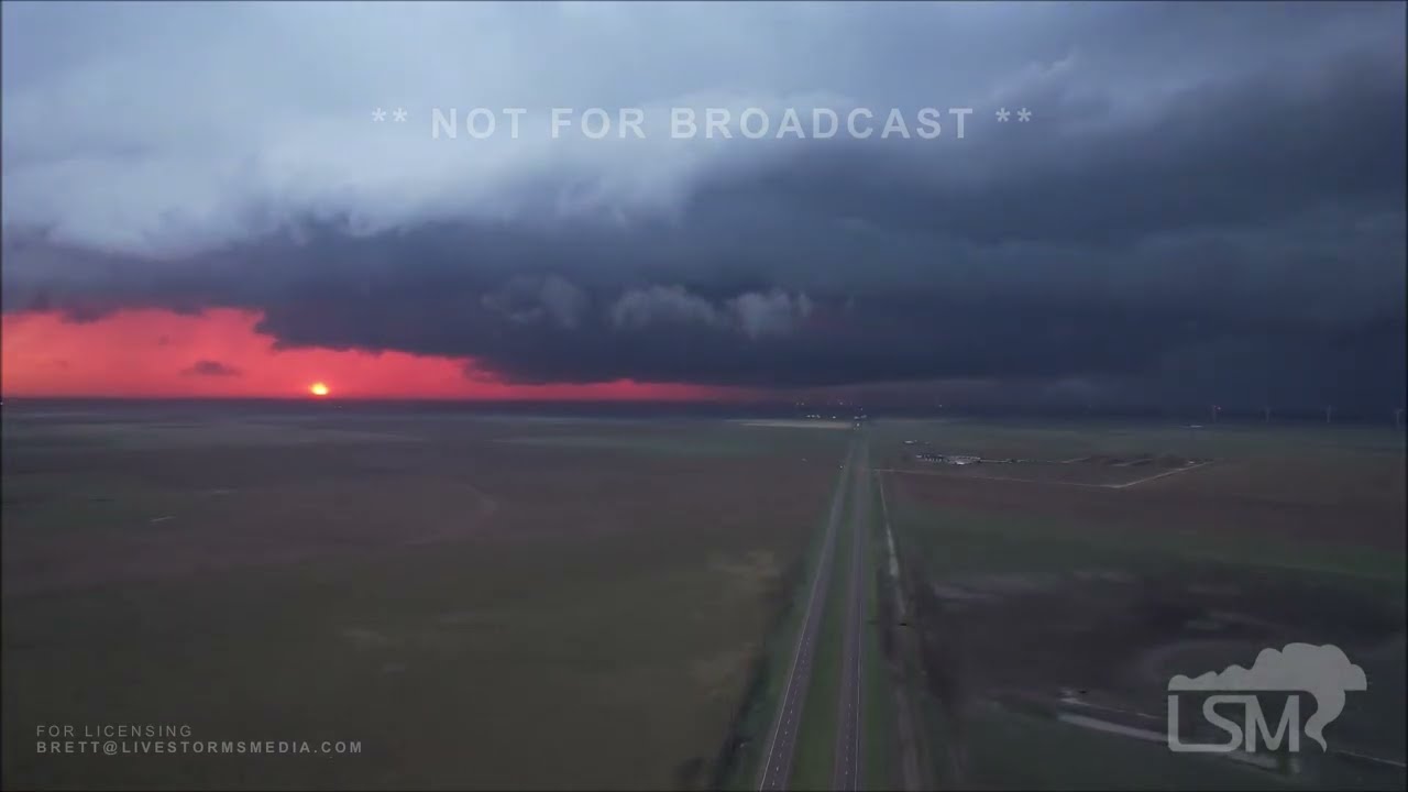 05-23-2023 Floydada, TX - Epic Sunset Drone Video of Wall Cloud Transitioning to Shelf