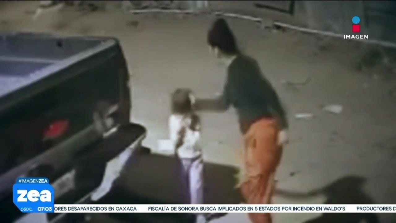 Cámara capta el momento en el que una madre agrede brutalmente a su hija | Francisco Zea