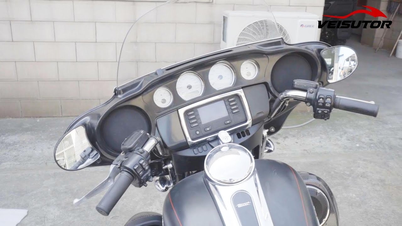 Installation of fairing mirrors for Harley Davidson