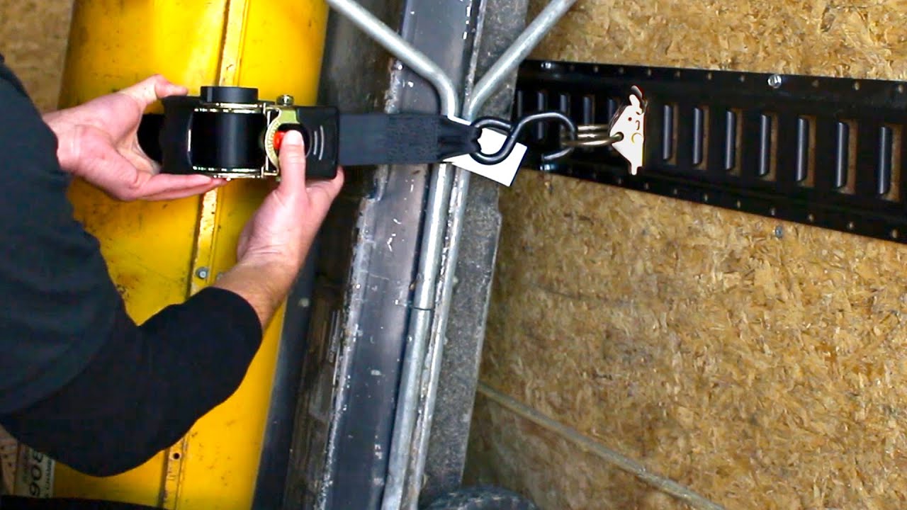 How To Use Auto-Retract Ratchet Straps
