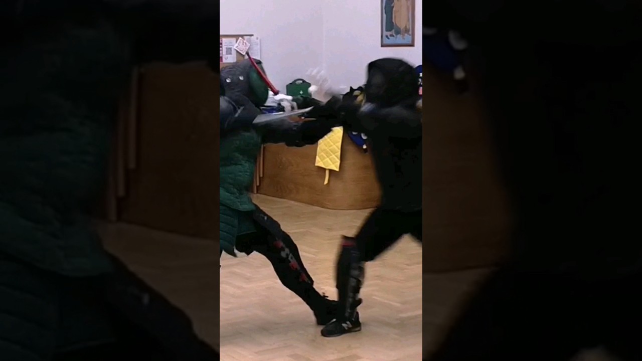 Dagger Duel! A nice face rub and a stab in the neck #hema #atreides #dagger #fight #knife