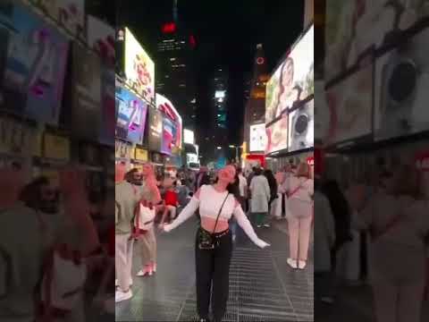 MINI VLOG: 2022 USA Holiday Recap (Times Square, Yankees Game, Luxury Shopping + more!) #SHORTS