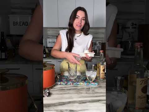How to Make a Dirty Martini 🍸