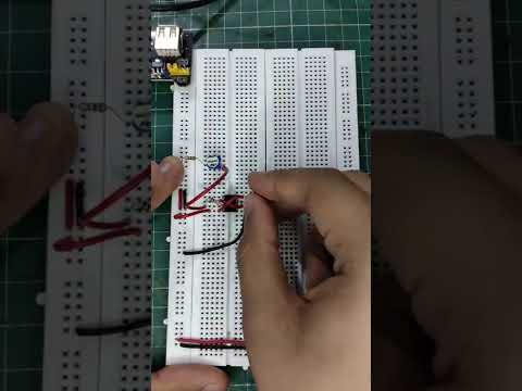 A circuit that dims the bulb with a 555 #shorts