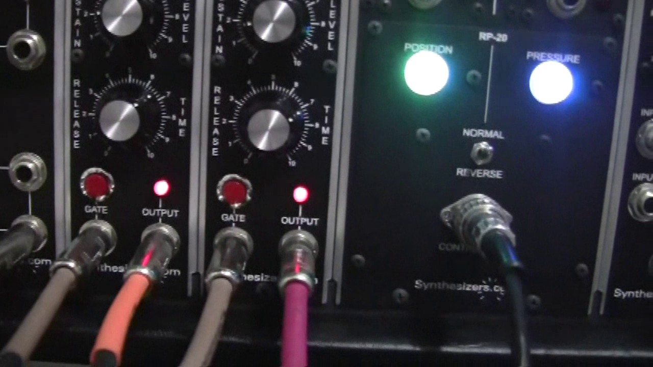 How to patch Analog Modular Synthesizers  - Thunder