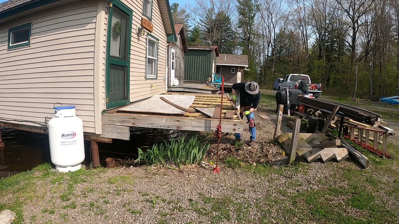 Lake Ludlow deck build