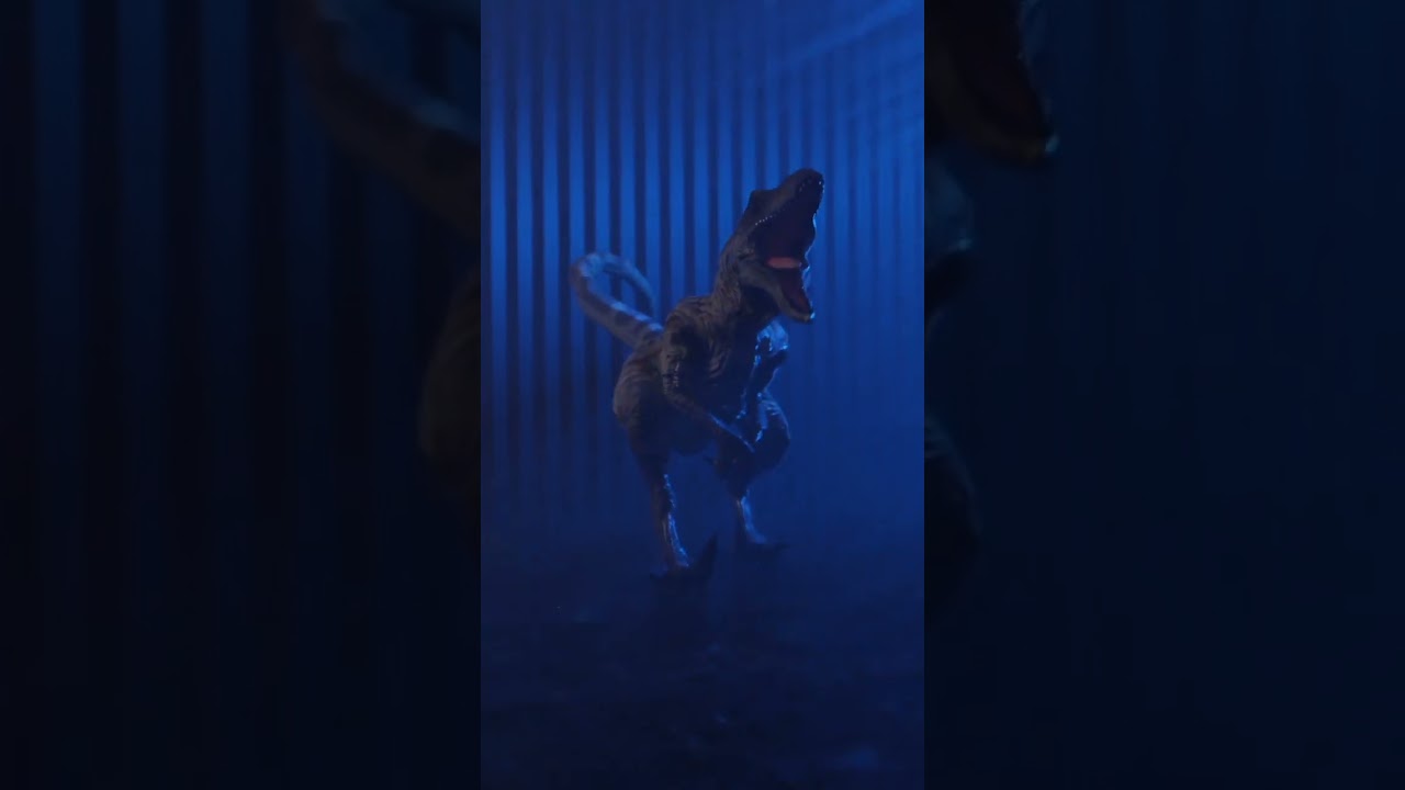 I Tried To Make Realistic Raptor Dino Animation #blenderanimation #animal #blendermarket #cycles