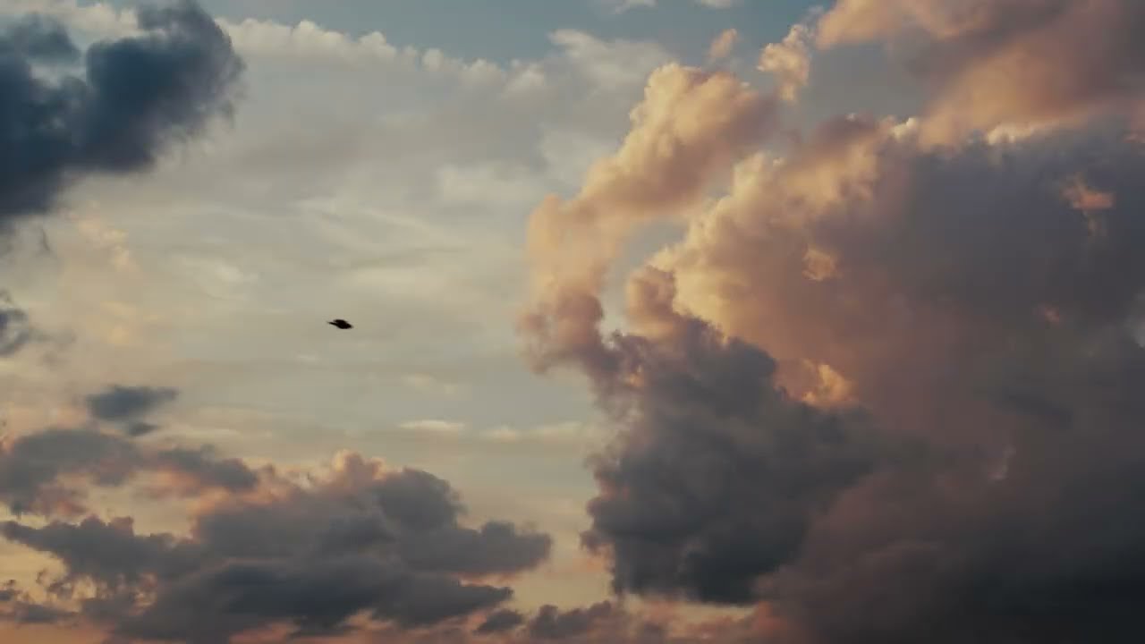 Beautiful Clouds At Sunset 4K