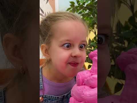 Giant Ice Cream For a Little Girl! 🥰🍦