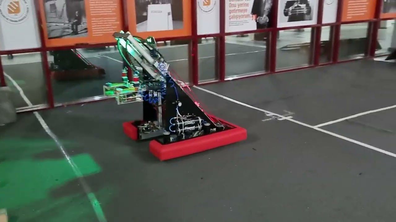 7444 Charged Up Robot Showcase / Cim+Neo MK4i Swerve Drive Chassis ...