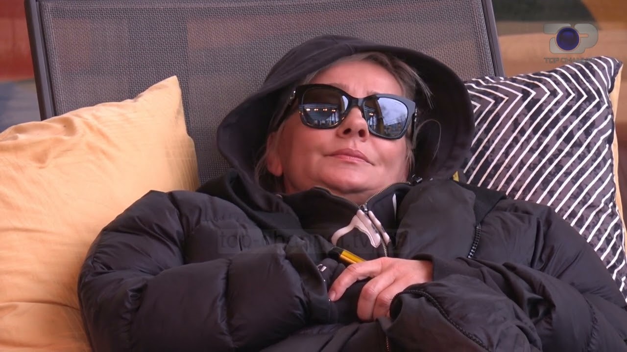 Arjola merr hak, tremb Monikën teksa fle – Big Brother Albania Vip ... Arjola merr hak, tremb Monikën teksa fle – Big Brother Albania Vip ...