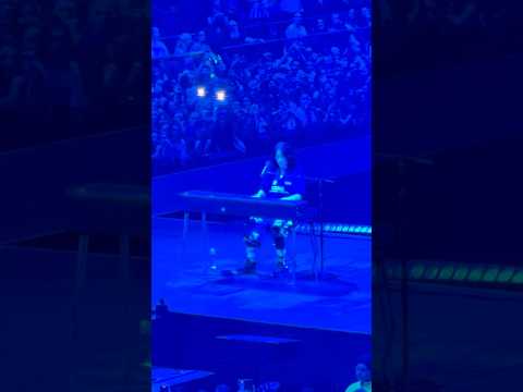 Billie Eilish-Lovely-Hit Me Hard And Soft Tour London Night 1