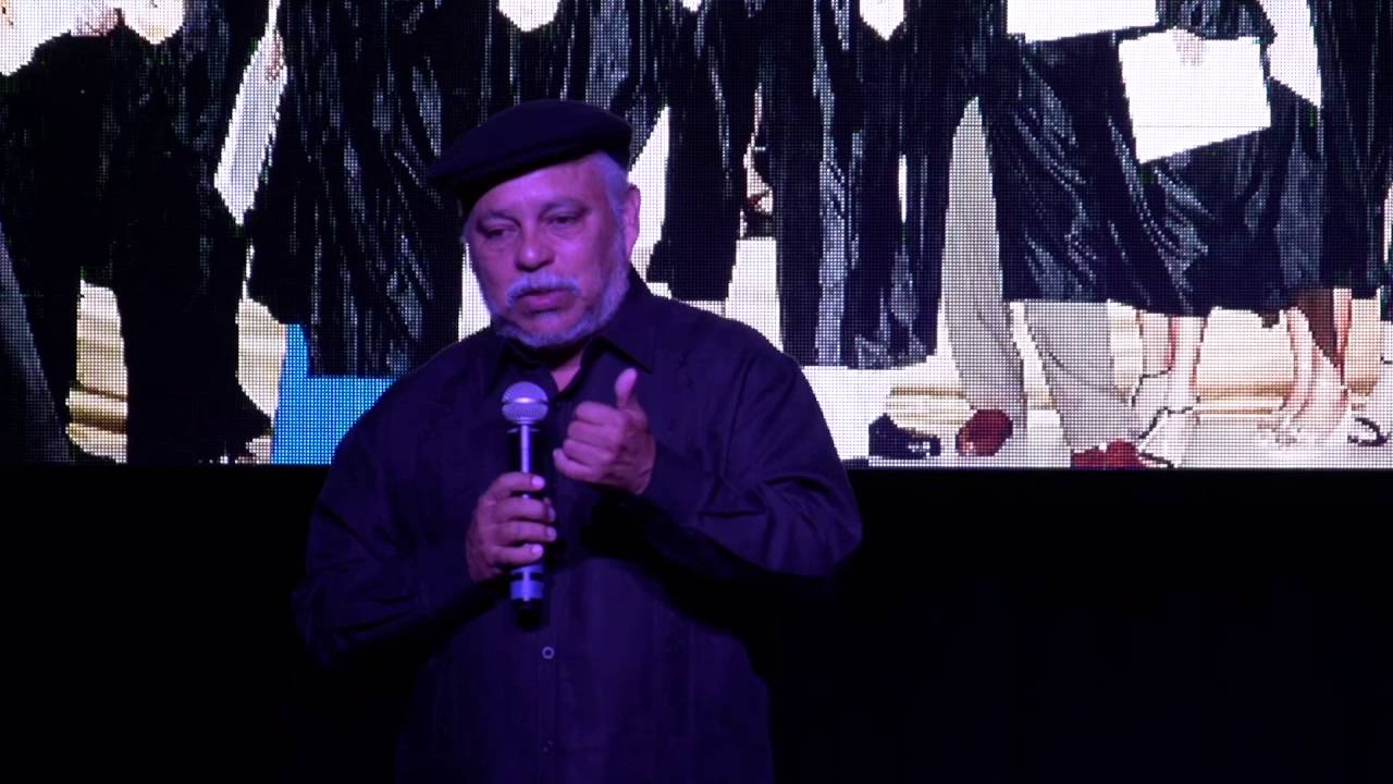 Educando con amor | Justo Méndez | TEDxAntiguoCuscatlan