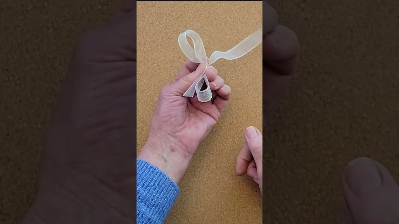 Speedy Bow Tutorial: Corsage DIY Part 1