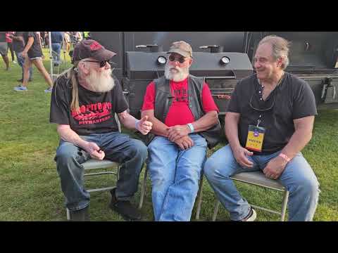 Hangin with the BBQ Pitboys