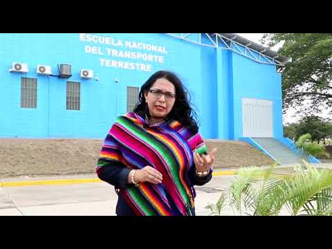 Directora de la Escuela Nacional de Transporte Terrestre, Ana Valenzuela