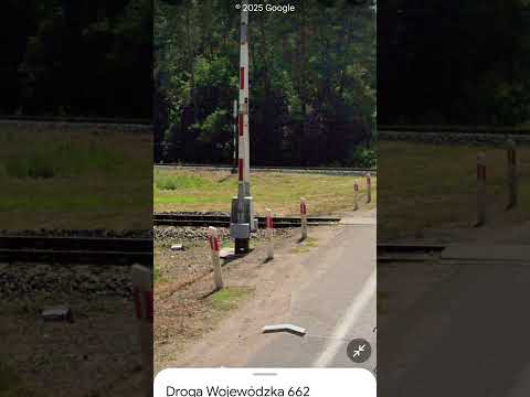 (Google maps) Suwałki al.Wojska Polskiego, DW662 #przejazdkolejowypolska