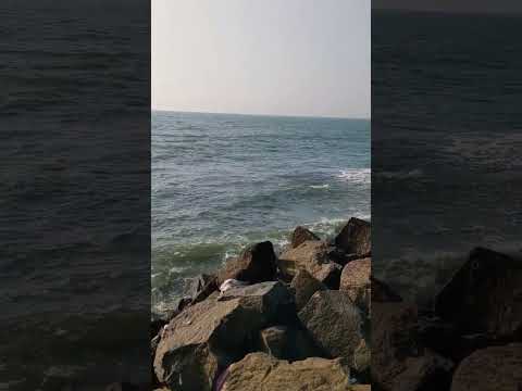 β‘πͺ¨the coastal rocks, the old adversary of the wavesπ