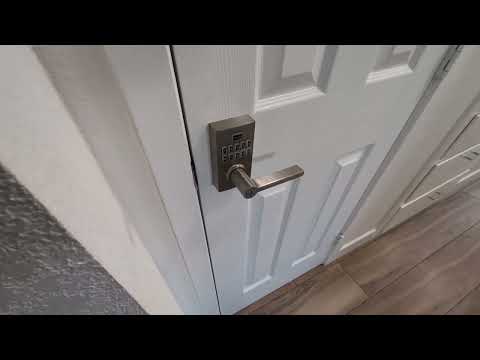 Kwikset 99170 003 SmartCode 917 Keypad Keyless Entry Contemporary Residential Electronic Lever Lock