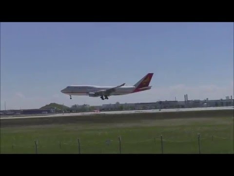 Boeing 747 B-2435 Yangtze River Express landing at Munich Airport May 2016
