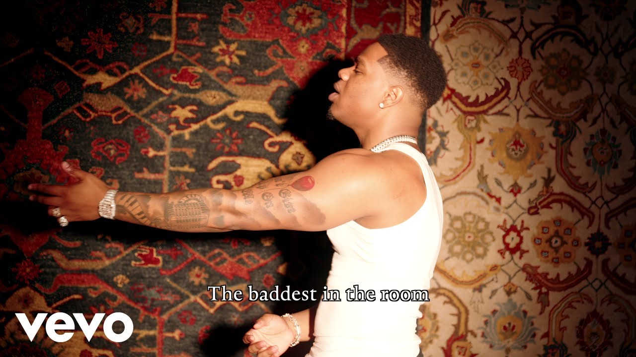 Fridayy - Baddest In The Room (Lyric Video)